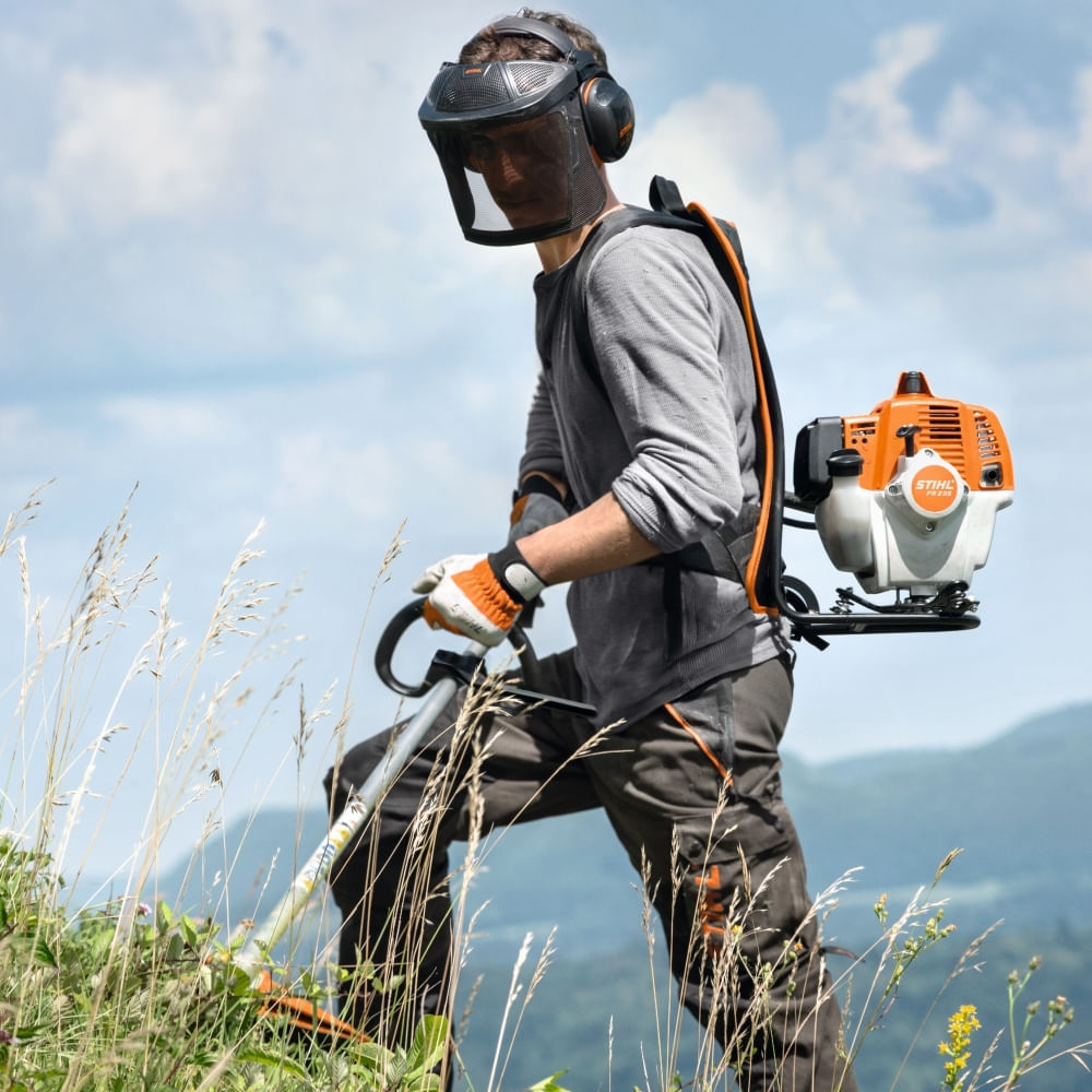 Desmalezadora FS 235 R - Tienda en Línea STIHL